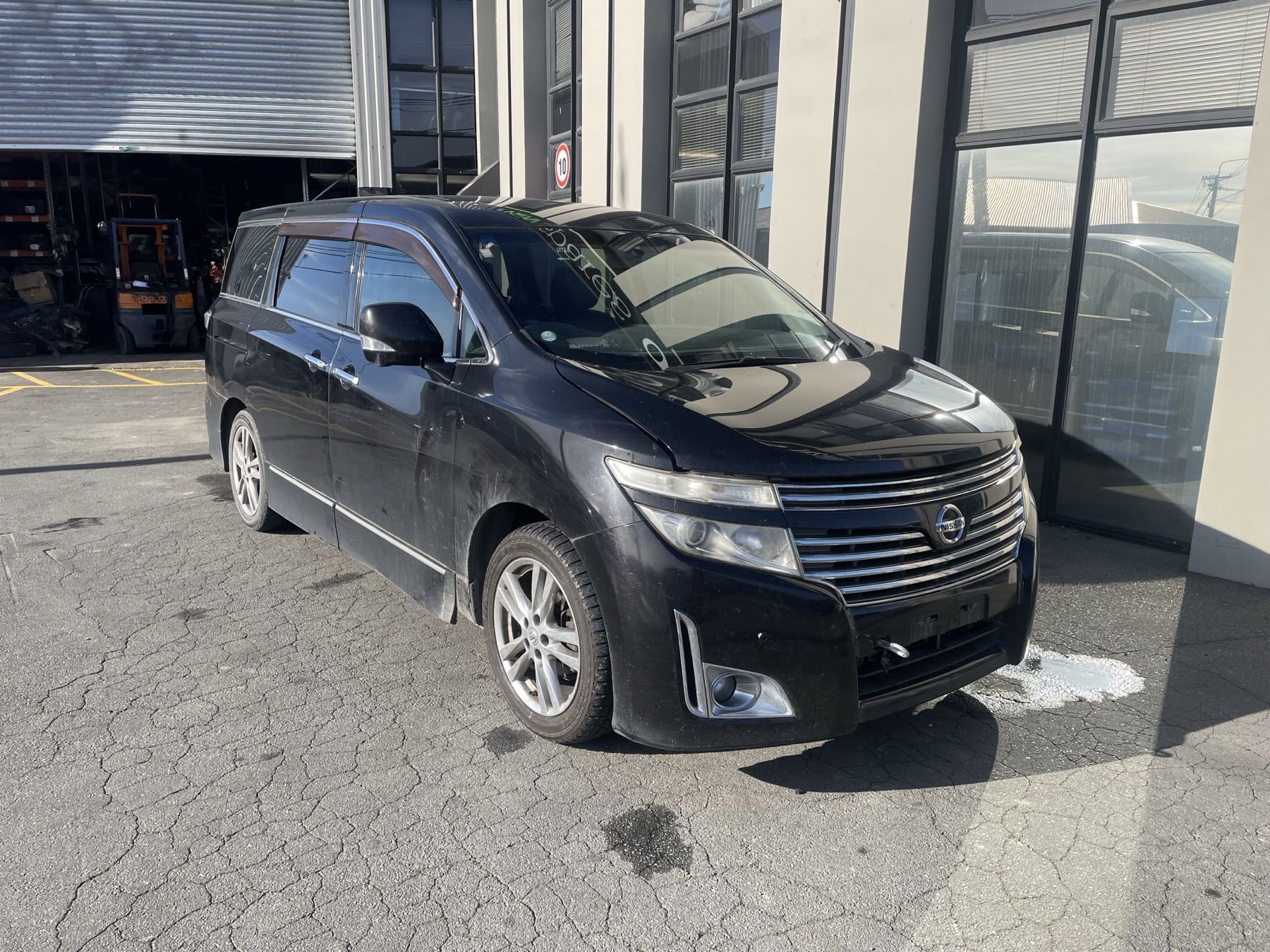 NISSAN ELGRAND (E52) 2010 – NZ Van Spares Ltd