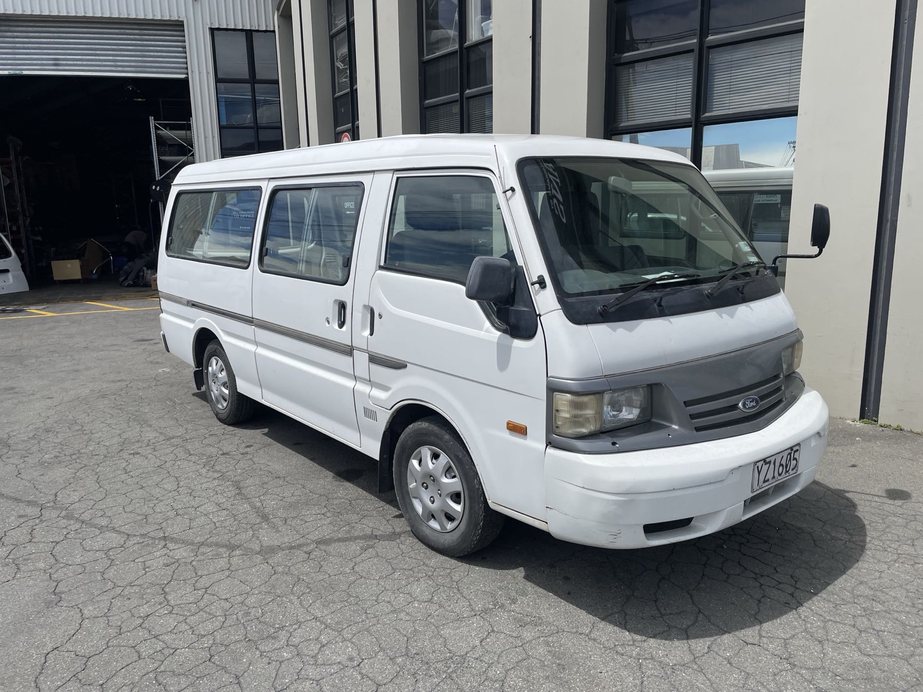 FORD ECONOVAN (SK LWB) 2000 – NZ Van Spares Ltd