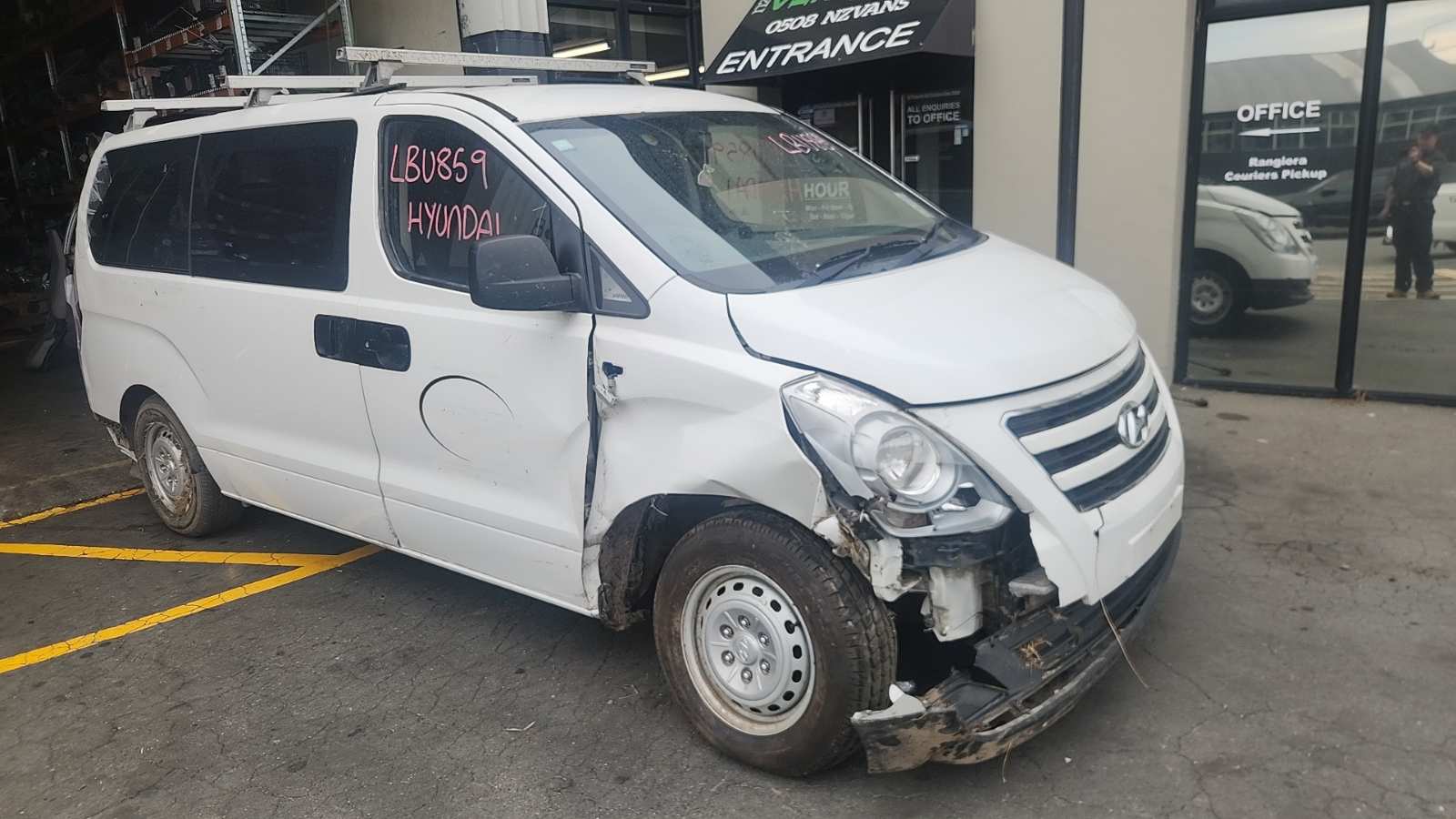 HYUNDAI ILOAD 2017 – NZ Van Spares Ltd