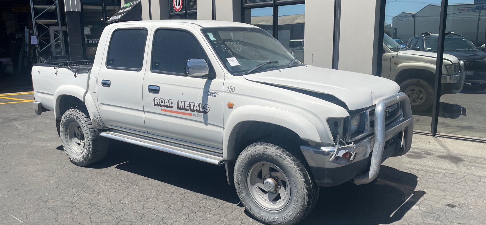 TOYOTA HILUX (KZN165) 2000 – NZ Van Spares Ltd